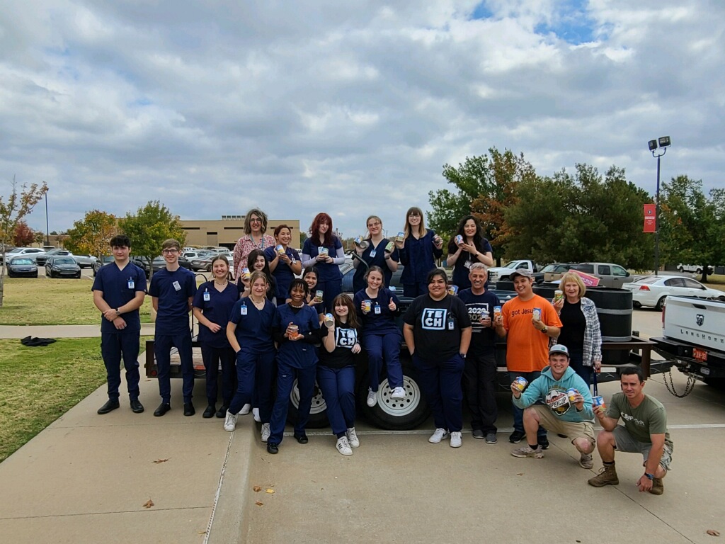 Graduates Contribute 2,500 Volunteer Hours - Meridian Tech